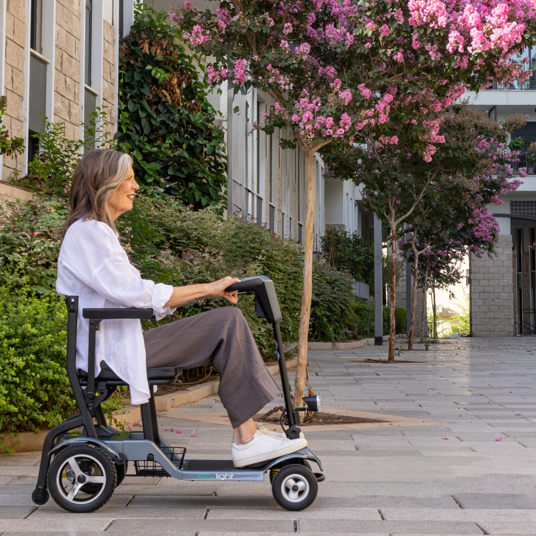 EZY LIGHT Portable Mobility Scooter - Movinglife US